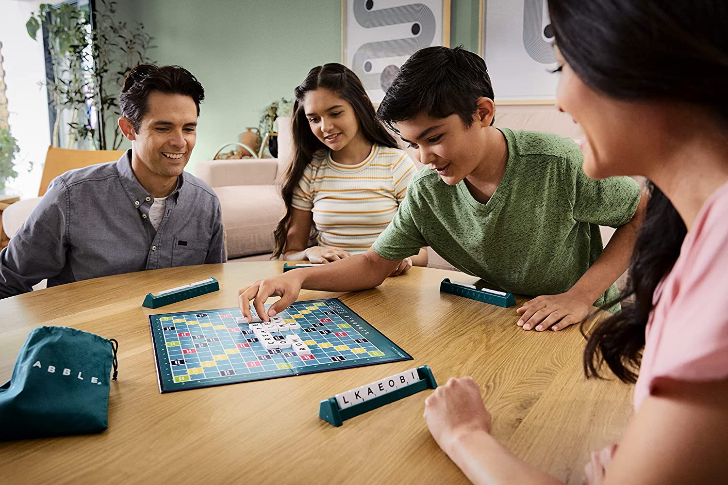 Scrabble: el juego clásico para formar palabras en sus diferentes ...