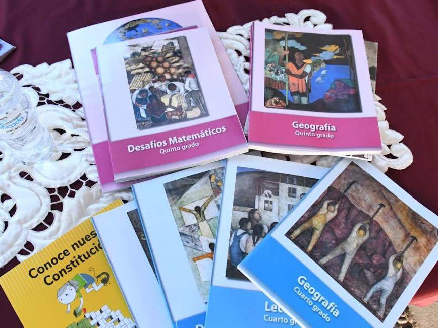 Pide la COPASE detener la distribución de los nuevos libros de texto y ...