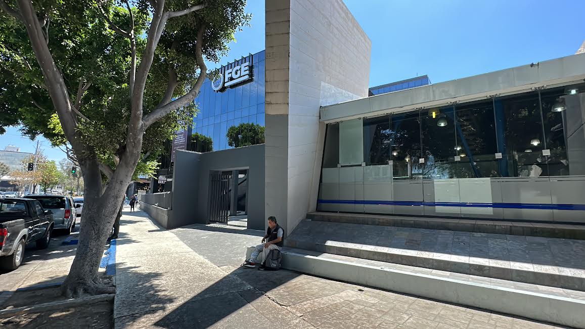 Sin identificarse cabeza encontrada con narcomanta en Tijuana contra ...