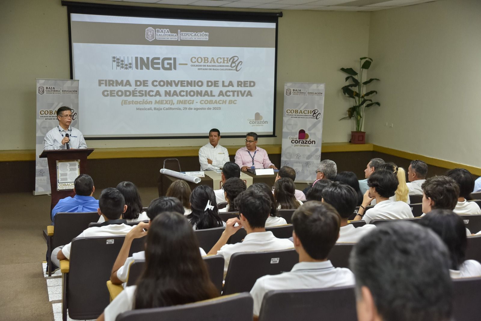 Firman Cobach BC e Inegi convenio de colaboración para la operación de la Red Geodésica Nacional ...