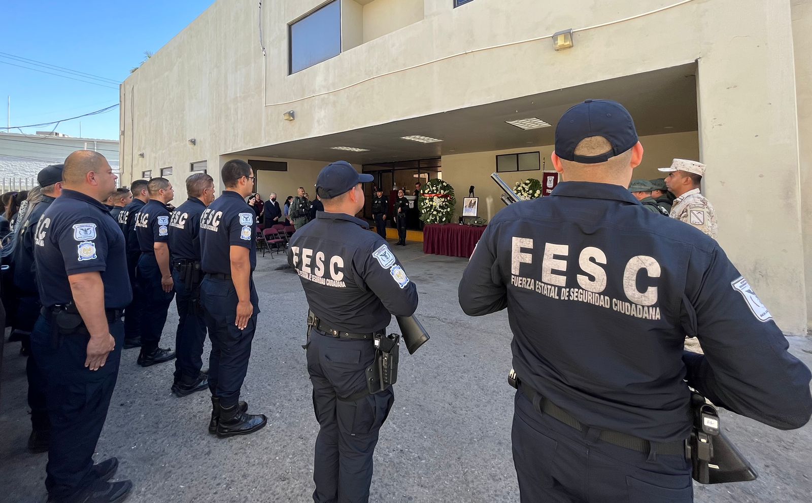 Rinde FESC homenaje póstumo al agente canino "Caín" - Uniradio Informa ...