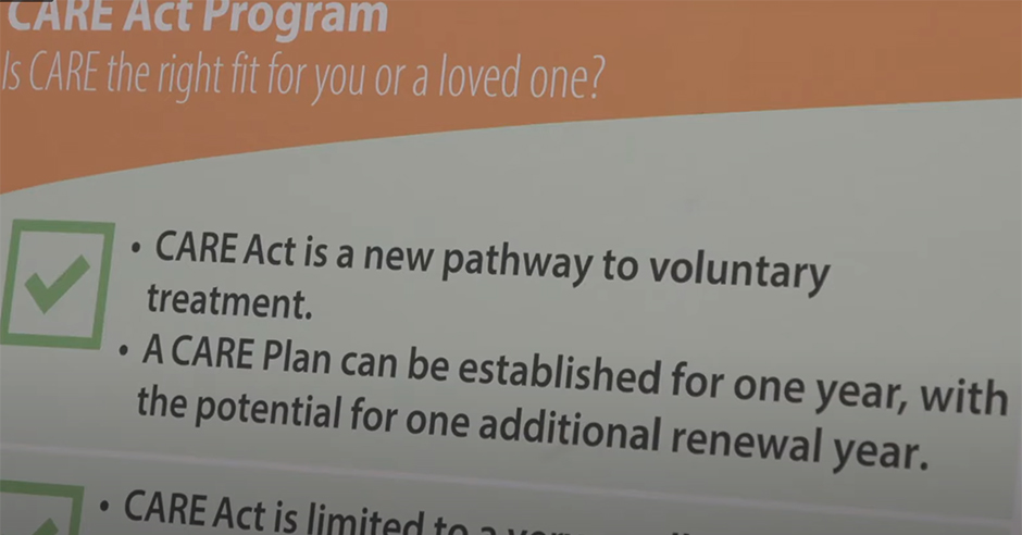 Funcionarios del condado y del tribunal presentan una vista previa del inicio del nuevo programa ...