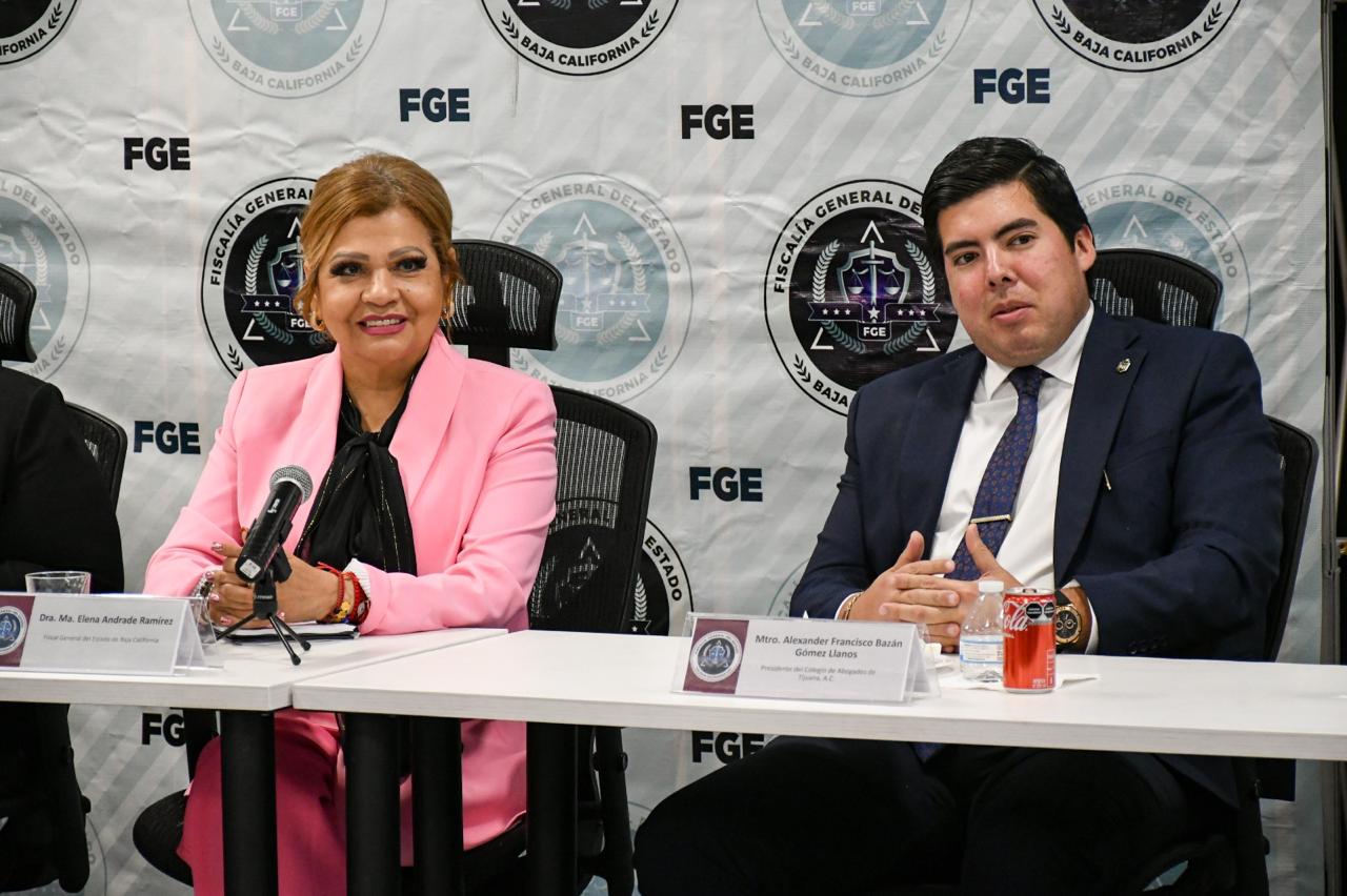 Fiscal General del Estado, Ma. Elena Andrade, se reúne con el Colegio ...
