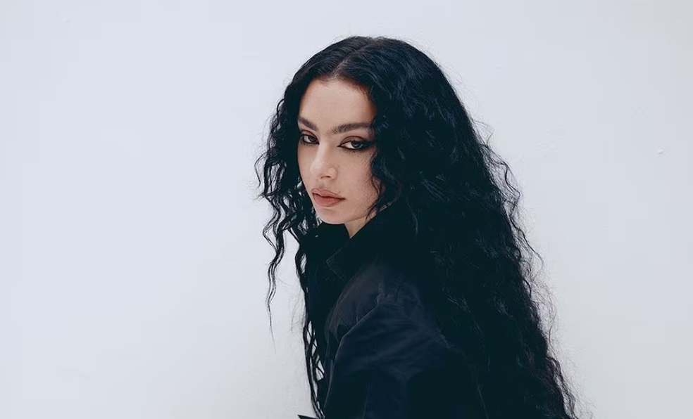 Charli XCX: Estos son los ex amores de la cantante - Uniradio Informa ...