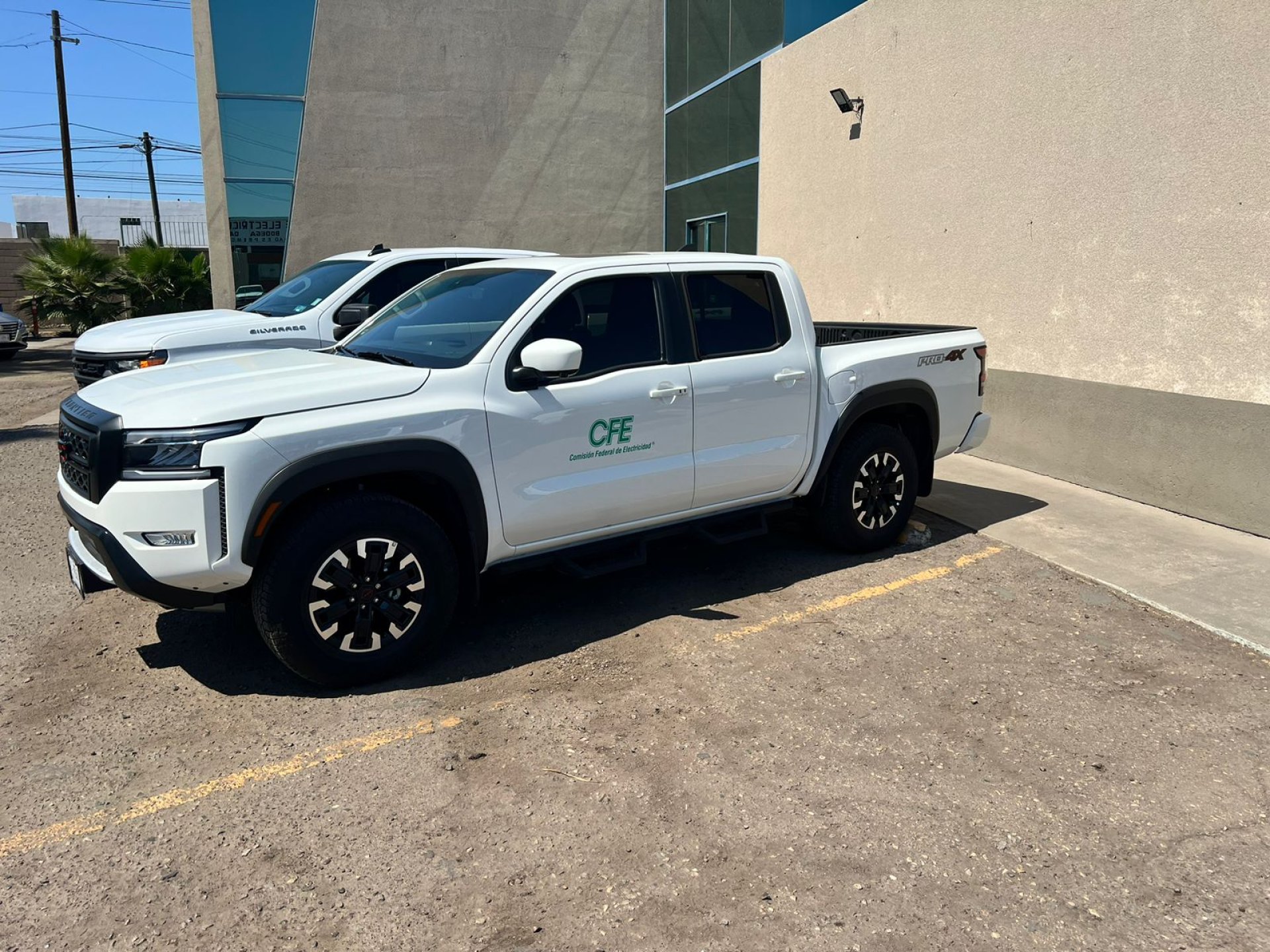 Roban camioneta de la CFE en Tijuana y piden apoyo para localizarla ...