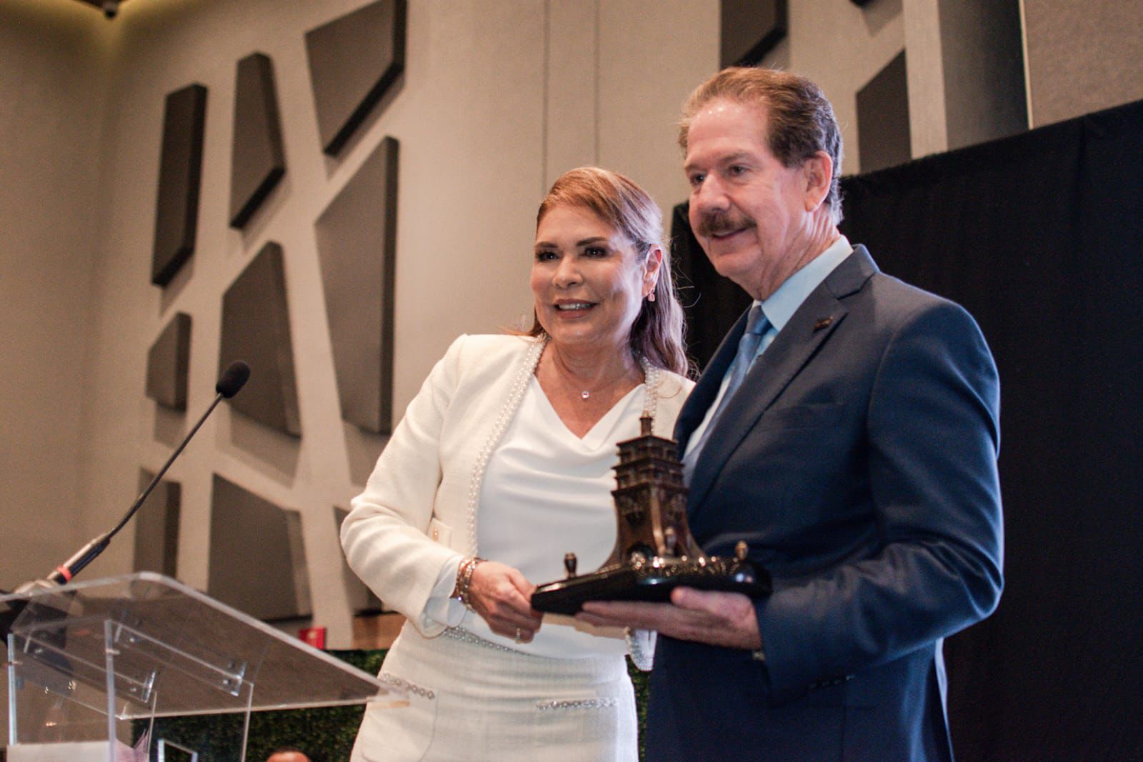 Consolida CDT Tijuana su liderazgo con la designación de Ana Alicia ...