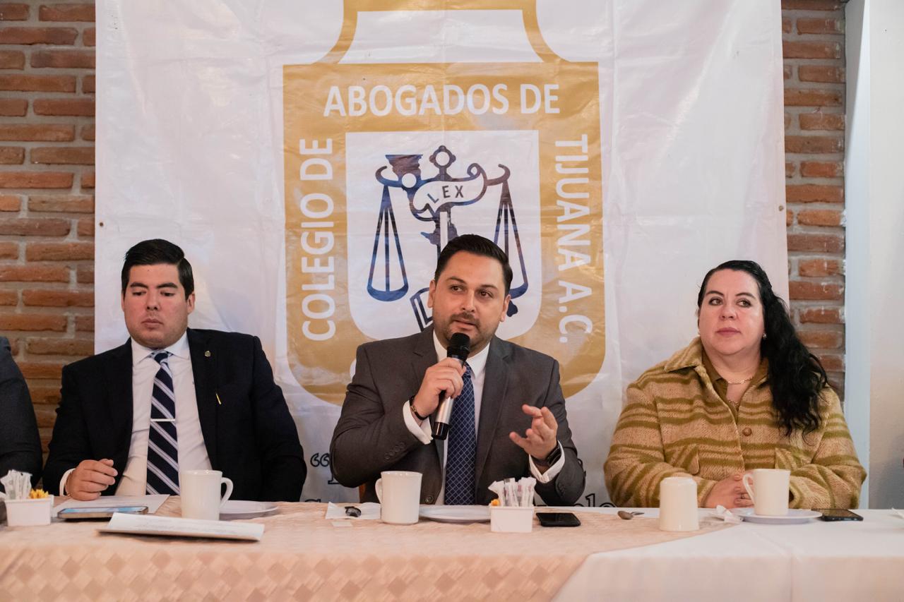 Dara seguimiento el Regidor Miguel Loza a denuncia sobre venta de licor ...