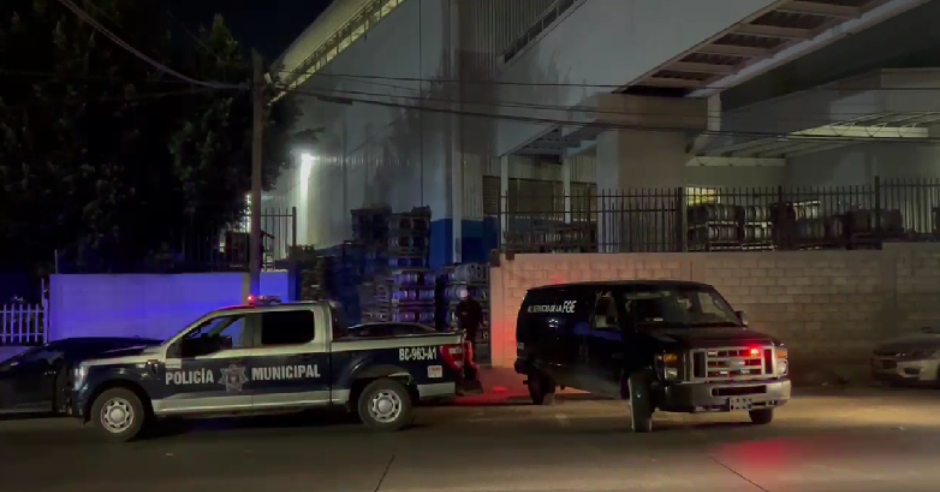Empleado muere tras quedar prensado en máquina dentro de fábrica Prime ...