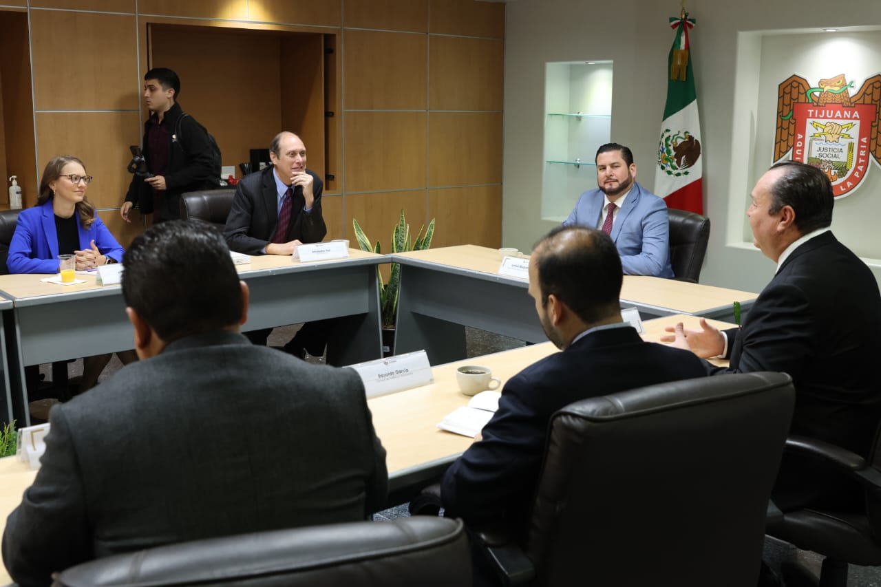 Recibe alcalde Ismael Burgueño al Cónsul General de Estados Unidos ...