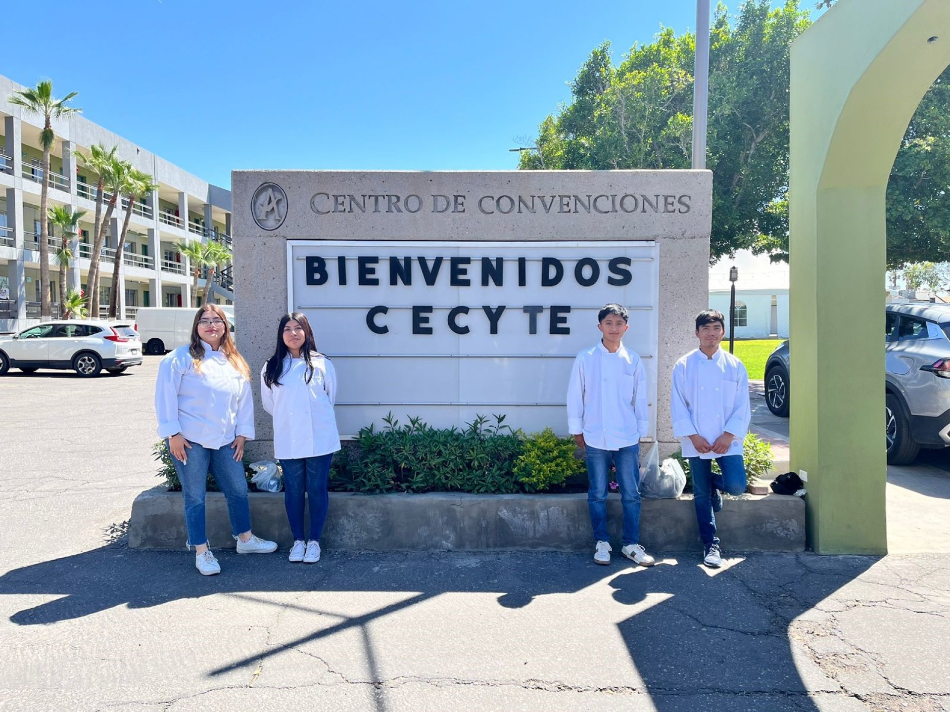 Fortalece CECyTE BC desarrollo profesional de 70 estudiantes duales ...