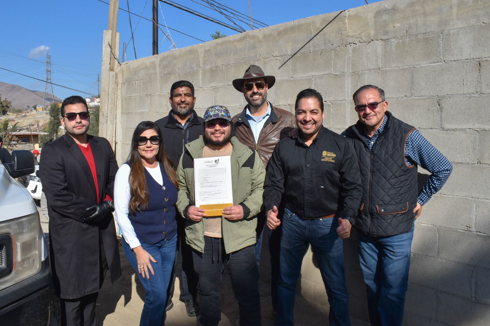 Entregan gobierno de México y Baja California títulos a residentes de ...