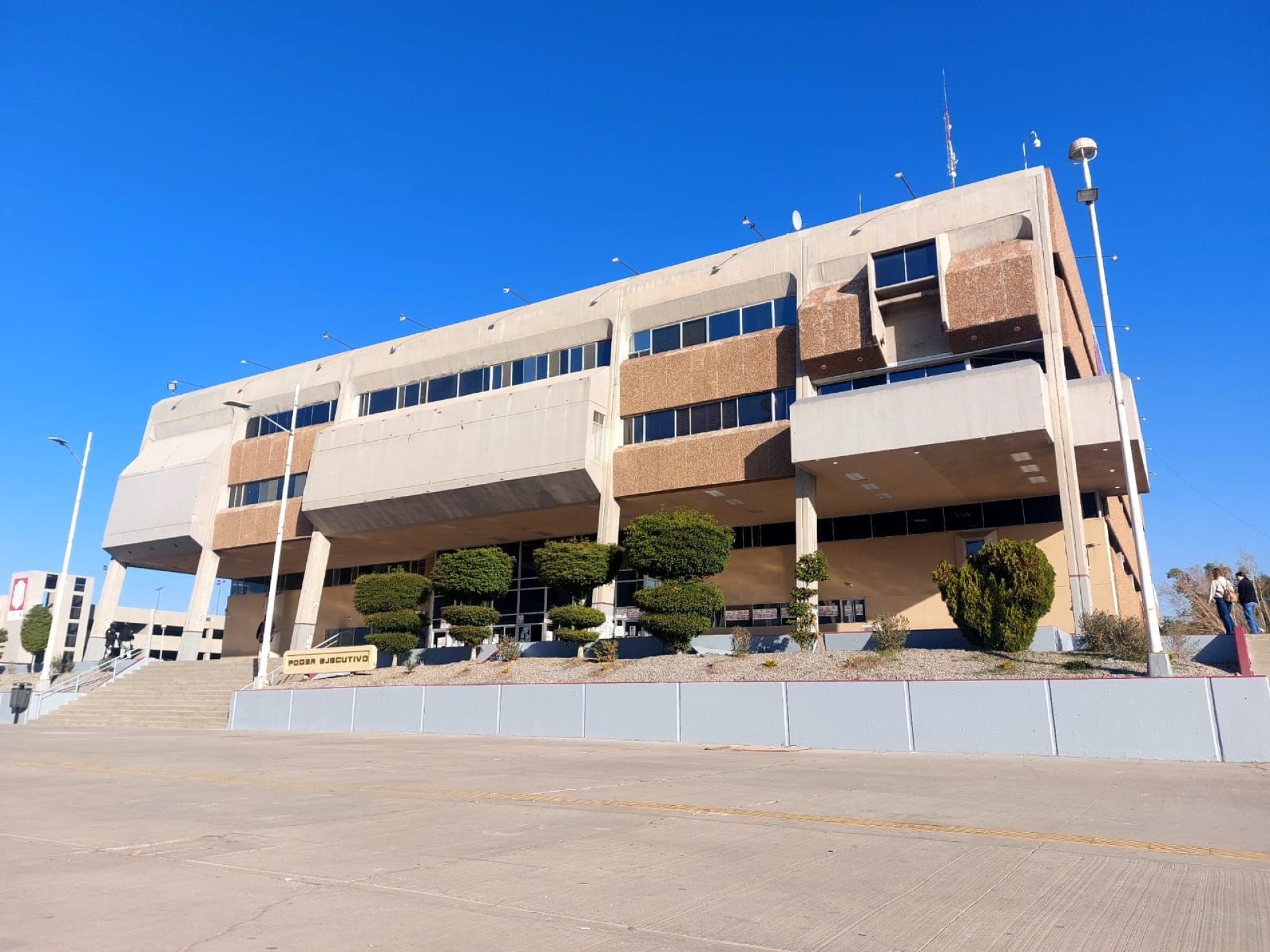 Lunes 3 de febrero es día de asueto en Gobierno del Estado - Uniradio ...