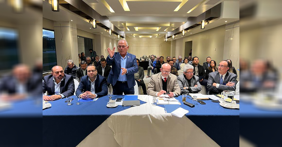 Reeligen de manera unánime a José Luis Contreras como líder de AIMO ...