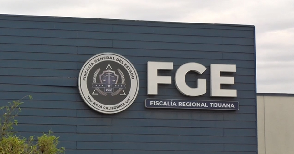 FGE rescata a tres caninos durante cateo - Uniradio Informa Baja California