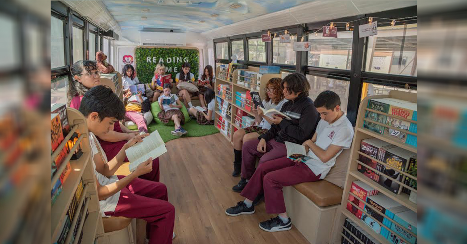 "Libro bus" promueve el gusto por la lectura entre estudiantes de ...
