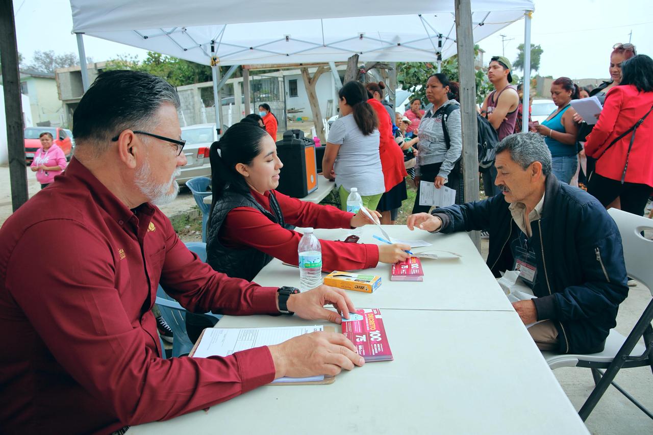 Cespt acerca servicios a colonias vulnerables; acude a Vista Encantada - Uniradio Informa Baja ...